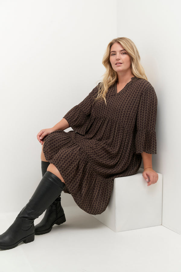 Jeanne Kjóll - Curvy & Stout